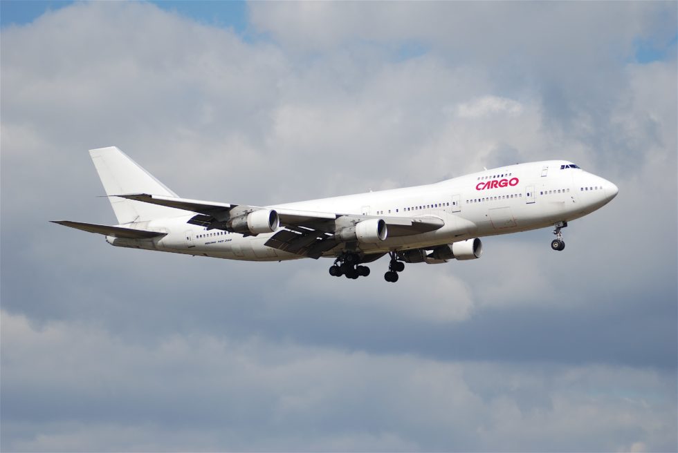 Transport de fret aérien | Tarif pour l'envoi de fret | Menkor Aviation